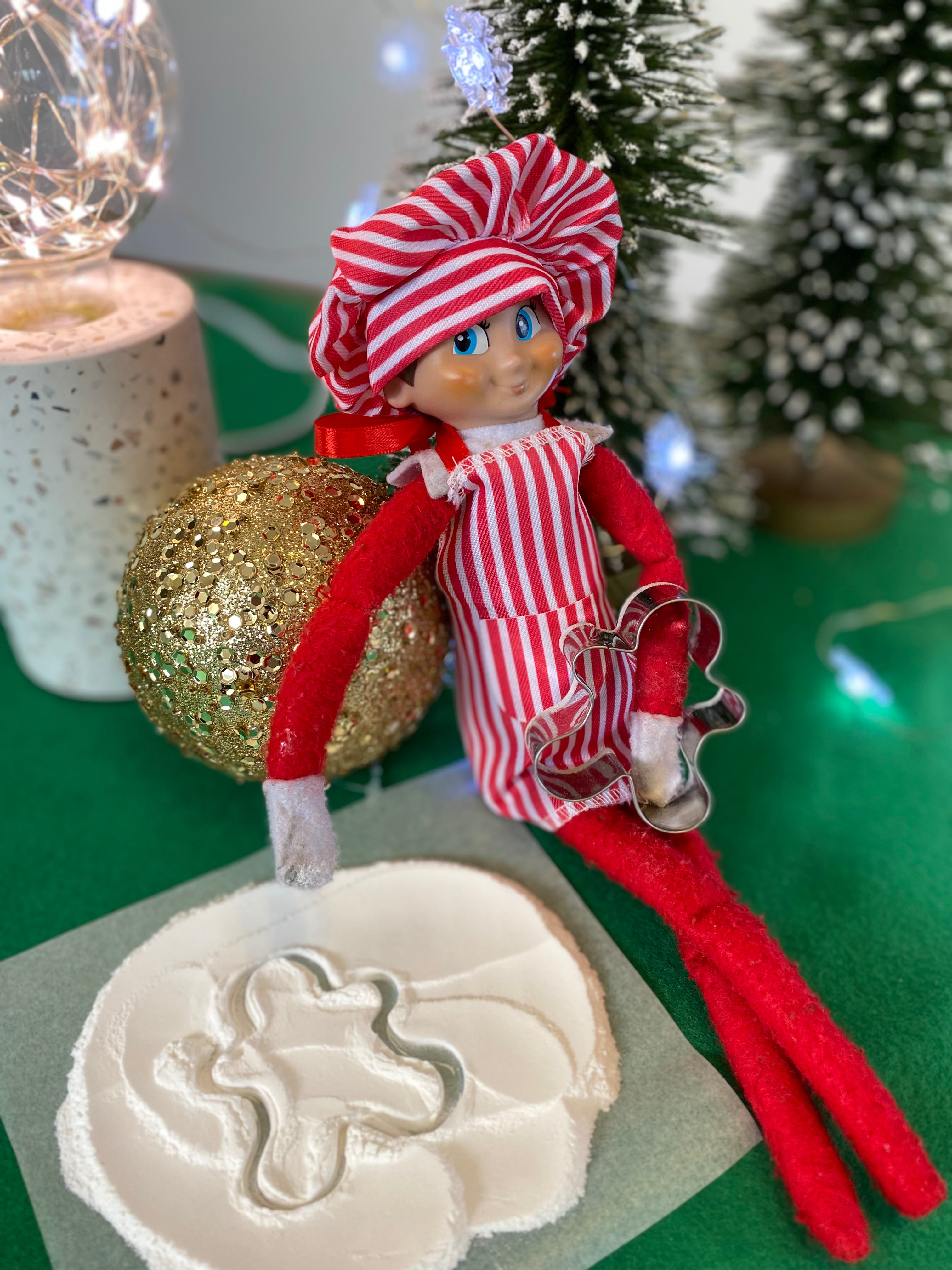 ELF Baker Costume – Doityourelf